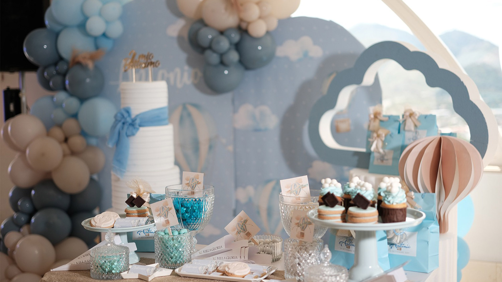 Dal classico al moderno: temi decorativi per un battesimo ...